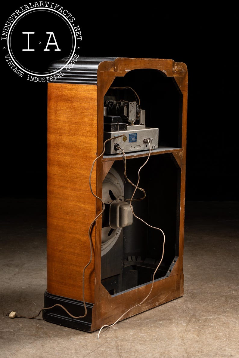 Vintage Model R-1131 With Magic Eye Tube by Delco - Etsy