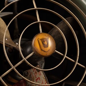 Atomic Age Bakelite Vornado Desk Fan - Etsy
