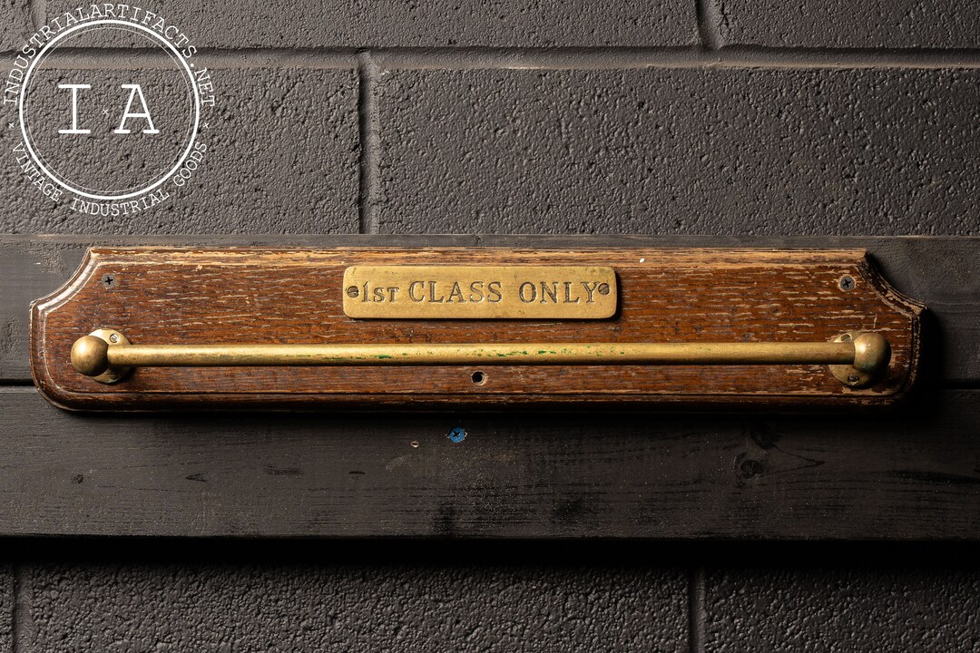 Early American First Class Railroad Storage Rack - Etsy