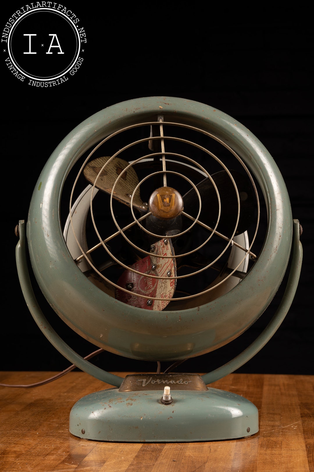Atomic Age Bakelite Vornado Desk Fan - Etsy