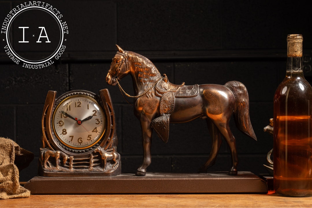 Vintage Sessions Equestrian Copper Clock - Etsy