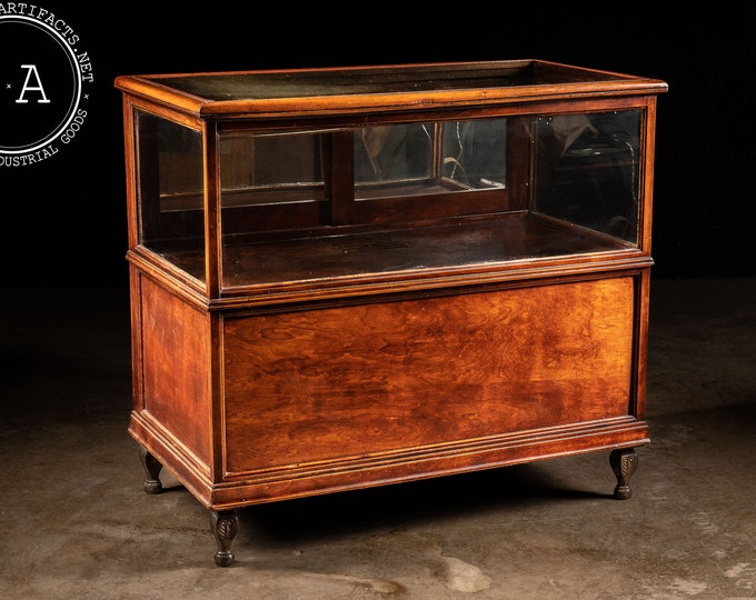 Early 20th Century Display Case - Etsy