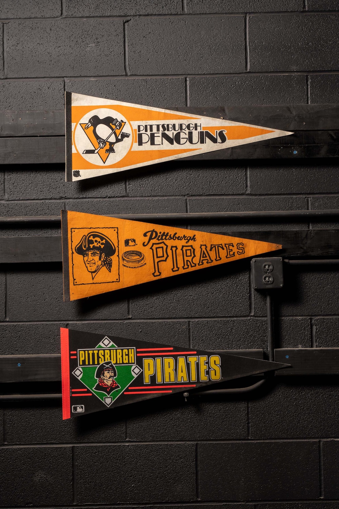 Set of Three Vintage MLB/NHL Pennants - Etsy