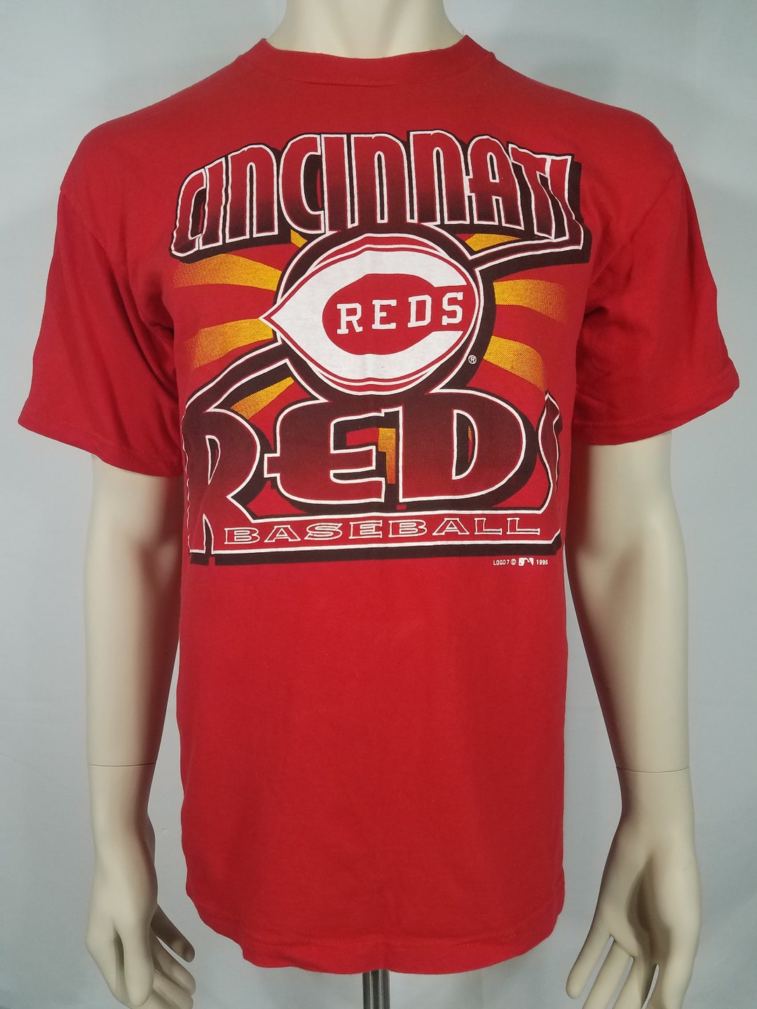 Logo 7 Cincinnati Reds 1995 Baseball Red Short Sleeve T-shirt Adults ...