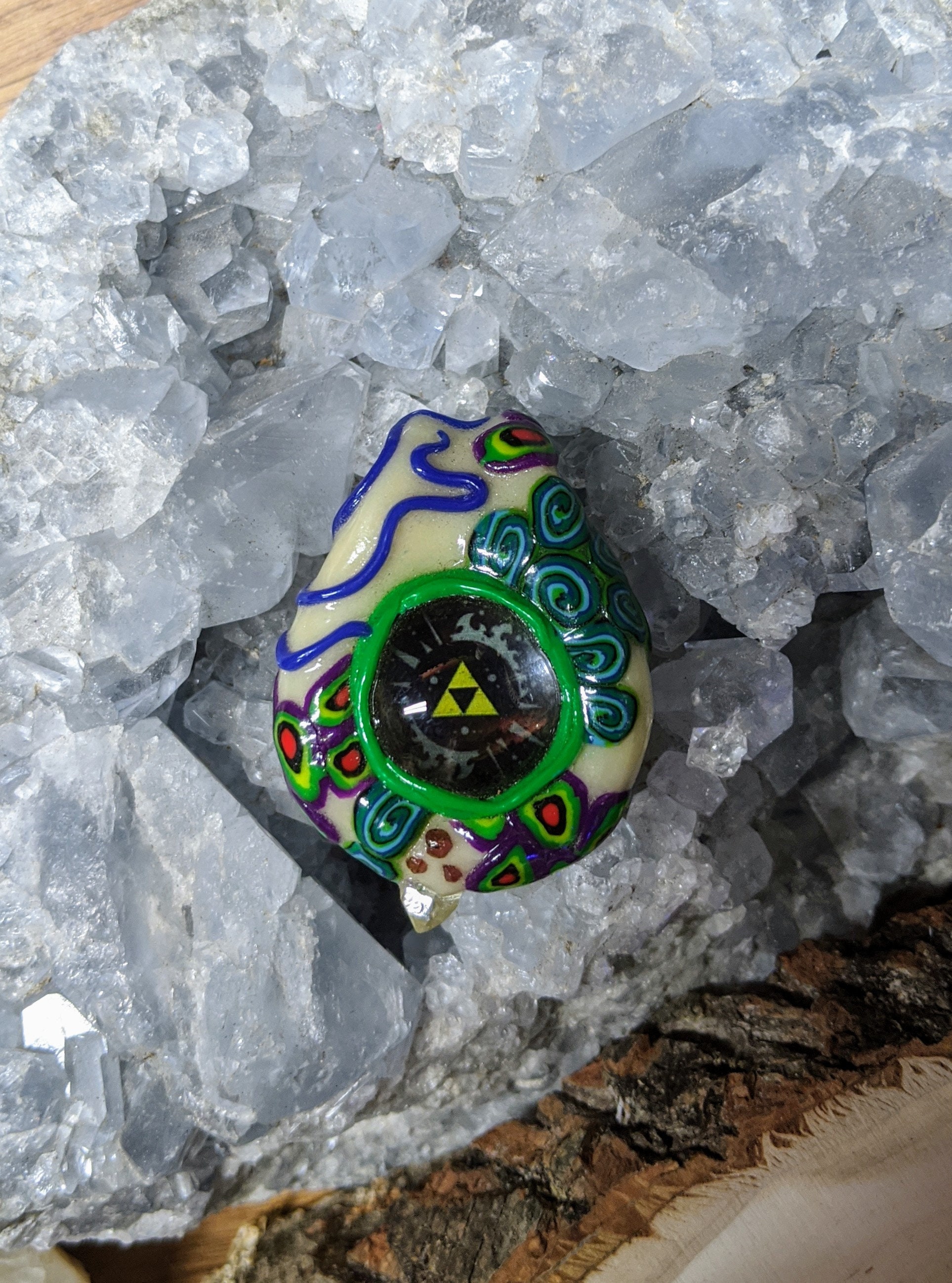 Zelda sacred Triforce Pendant Glow in Dark & Blacklight | Etsy