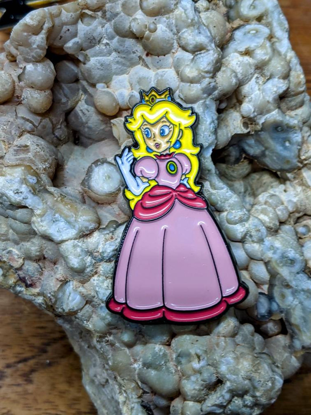 Princess Peach Pin - Etsy