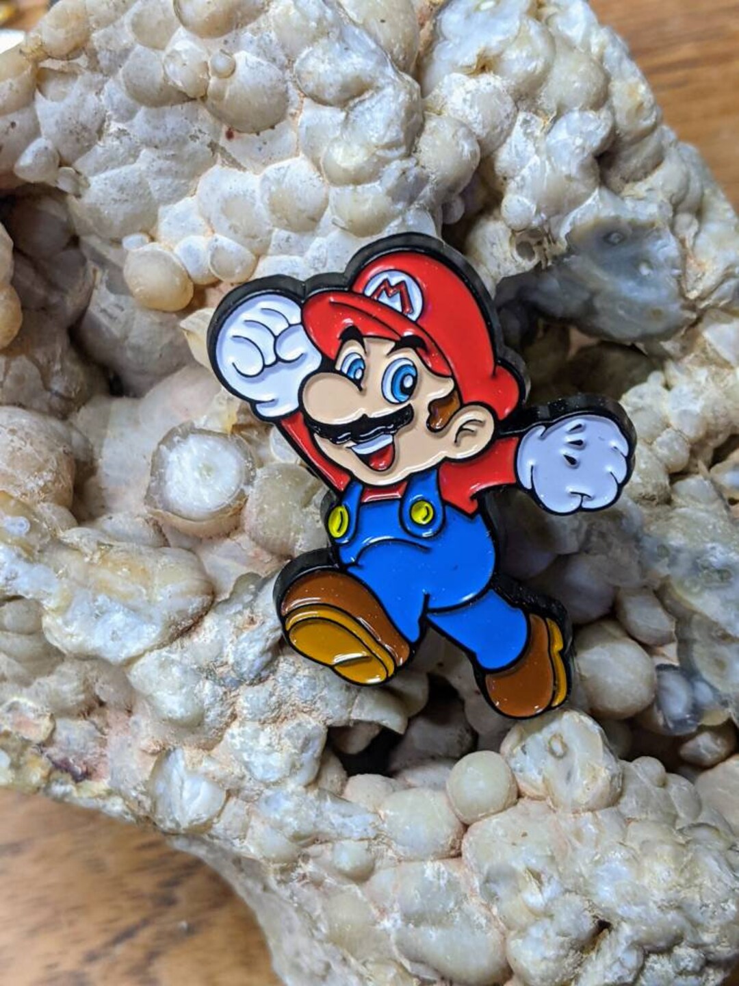 Mario Pin - Etsy