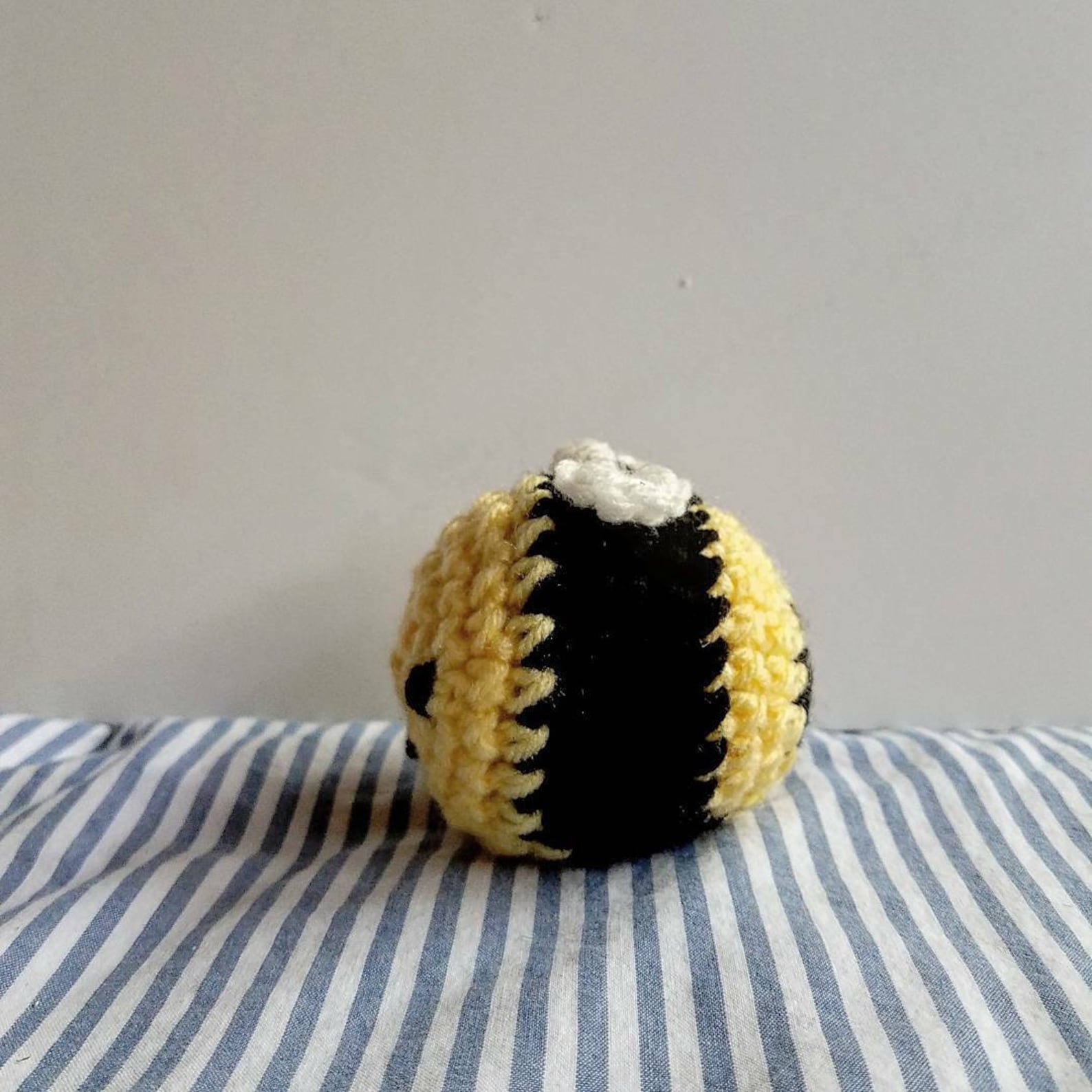 Mini Bumble Bee - Etsy