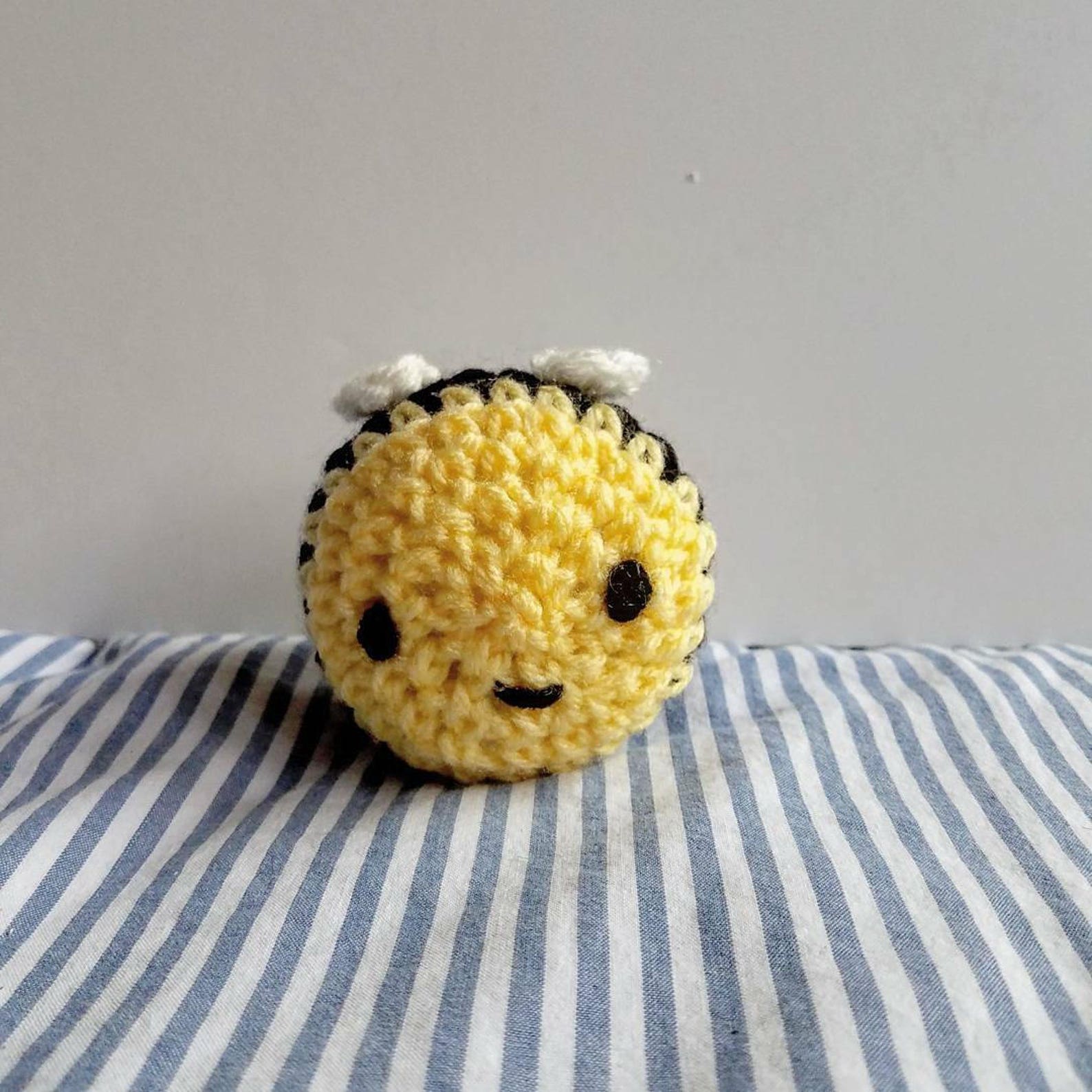 Mini Bumble Bee - Etsy