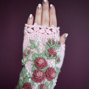 Pink Rose Gloves, Soft Pink Gloves, Embroidered Knitted Fingerless ...