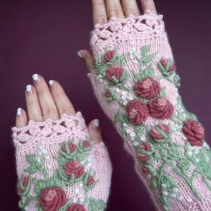 Pink Rose Gloves, Soft Pink Gloves, Embroidered Knitted Fingerless ...