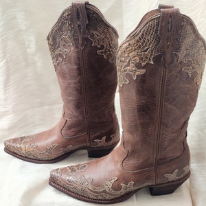 Women's Vintage Western Cowboy Boots 9B, Tan Leather, Faux Python ...