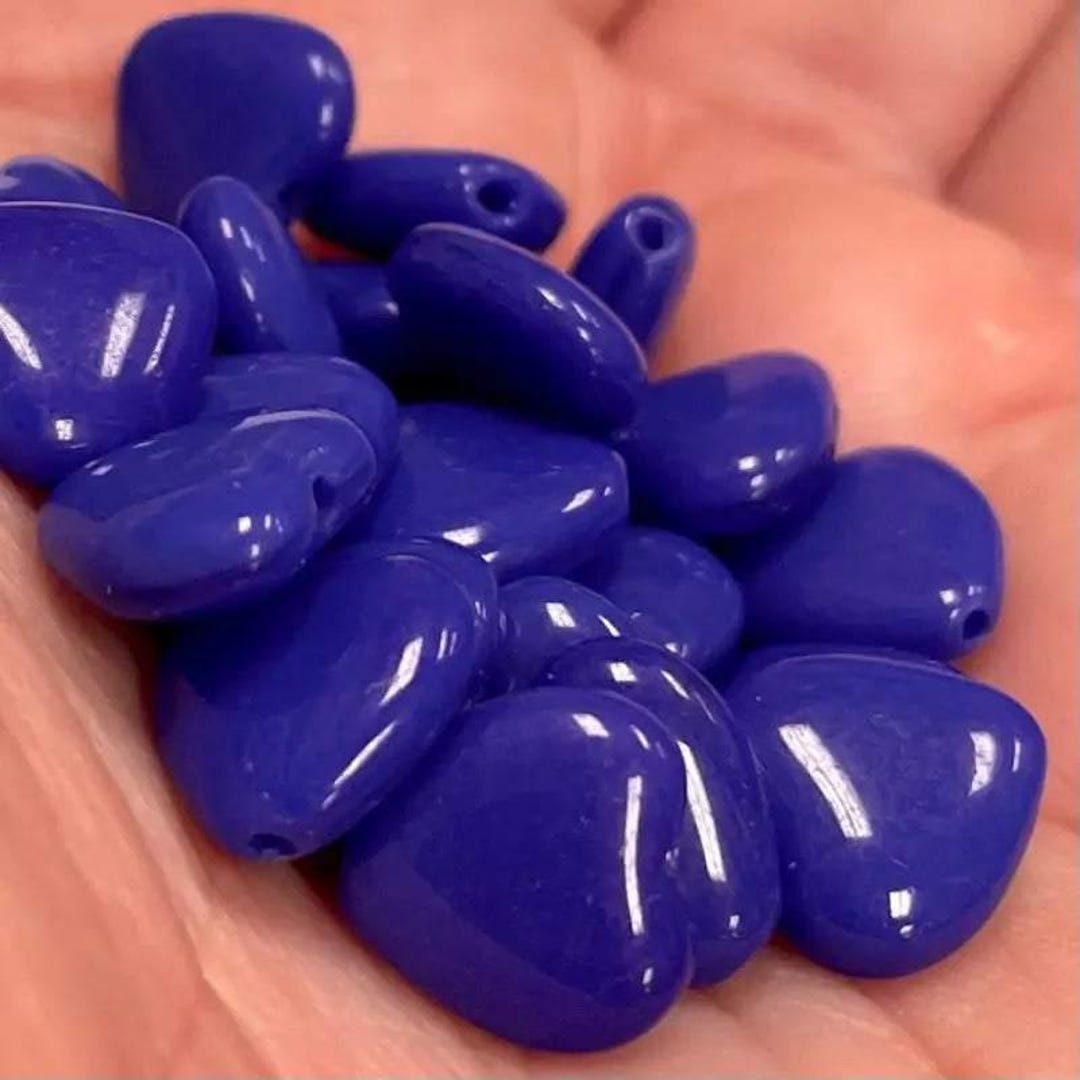 25 Vintage Blue Czech Opaque Heart Glass Beads - Etsy