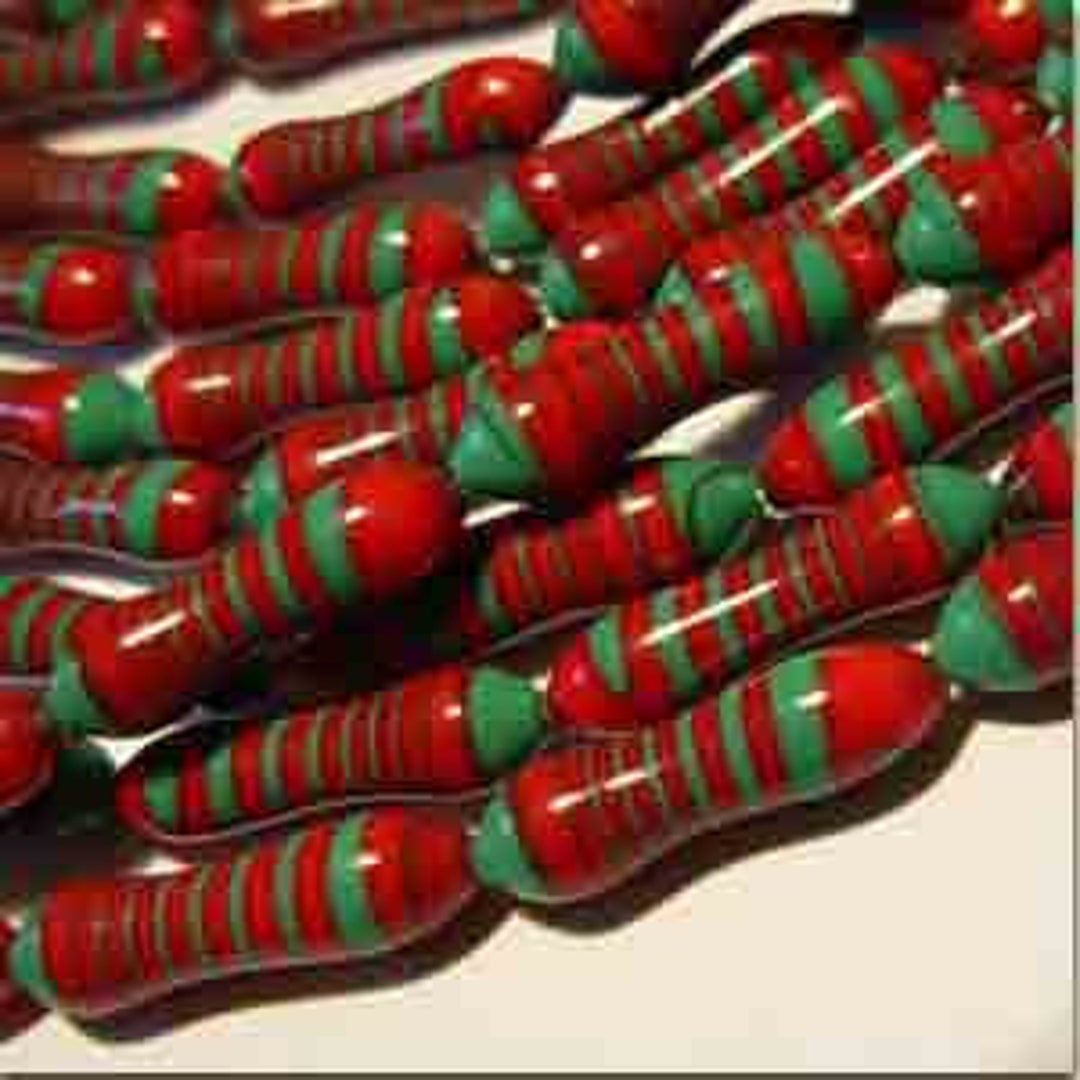 12 Vintage Red Green Italian Glass Beads 8893 - Etsy