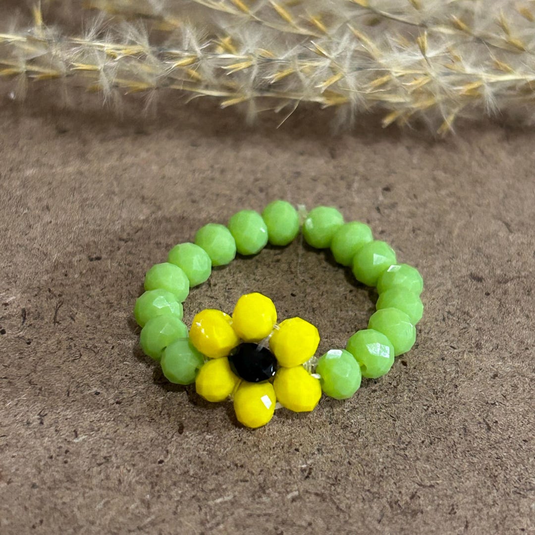 Sunflower Beaded Ring, Yellow Flower Ring, Stretchy Ring, Sunflower ...