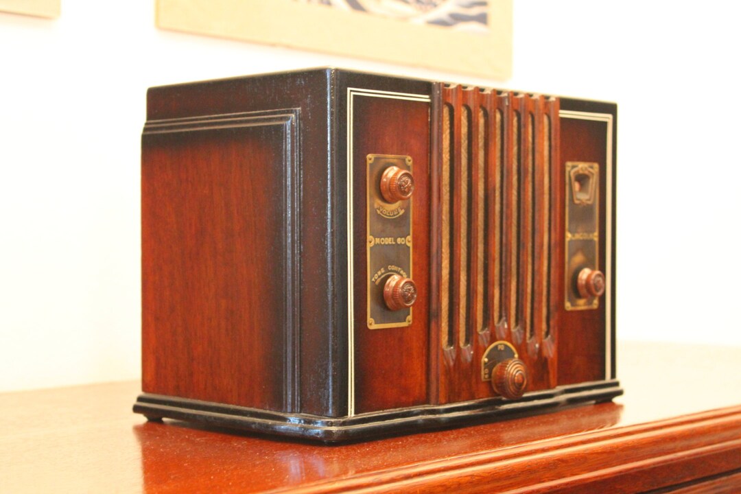 Restored Antique Lincoln Tube Radio: French Art Deco, Bluetooth 5.0 - Etsy