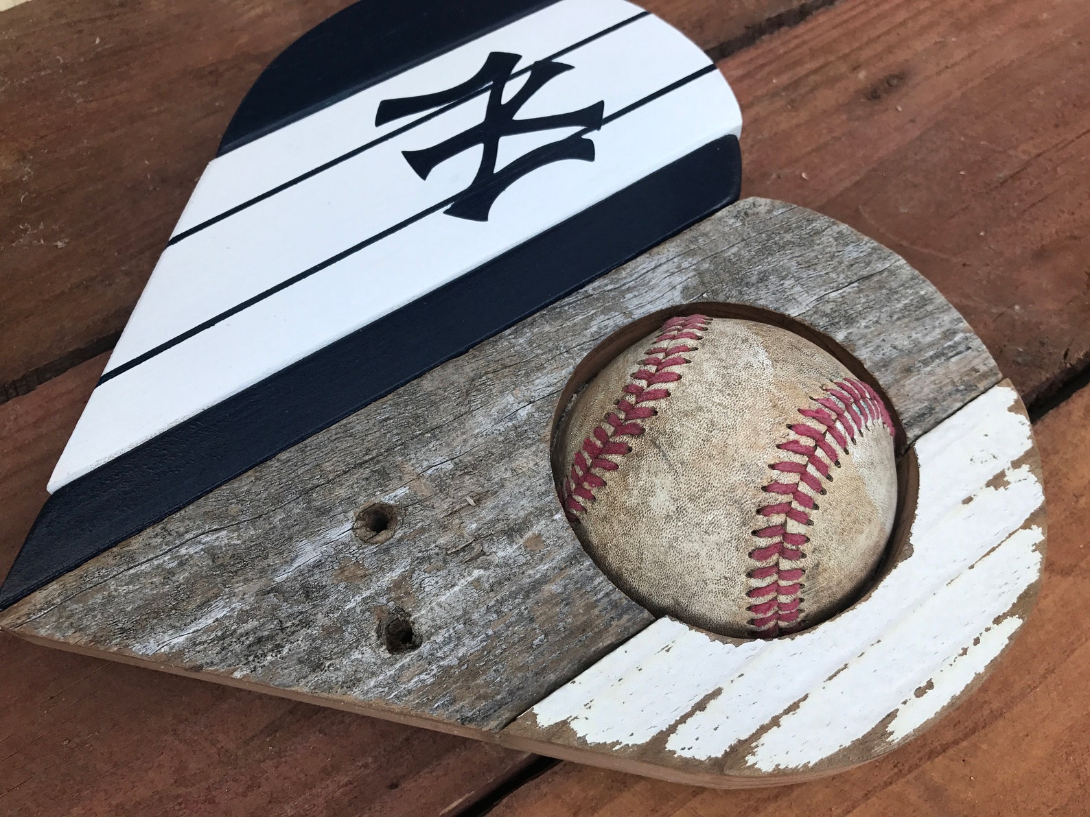 New York Yankees Reclaimed Wood Baseball Heart - Etsy