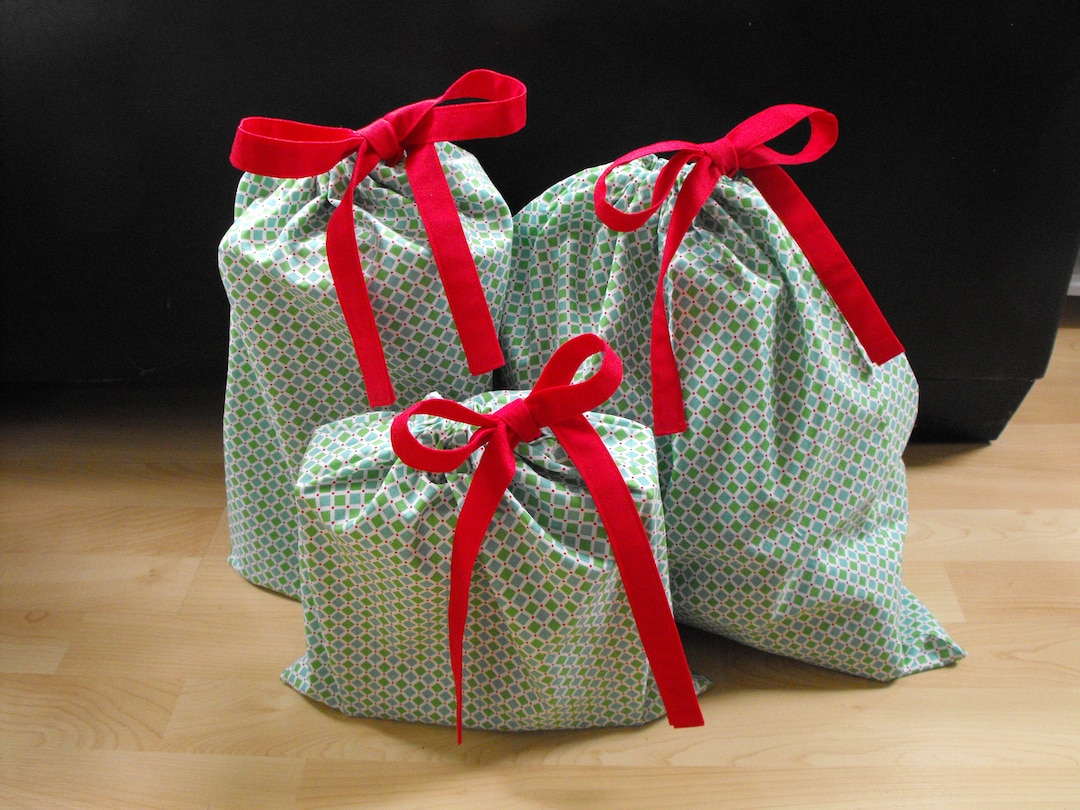 Reusable Cloth Gift Bag, Zero Waste Packaging, Hand Sewn Christmas ...