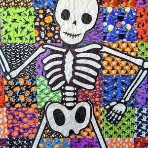 NEW Handmade 60"x 76" Halloween Skeleton Quilt - Etsy