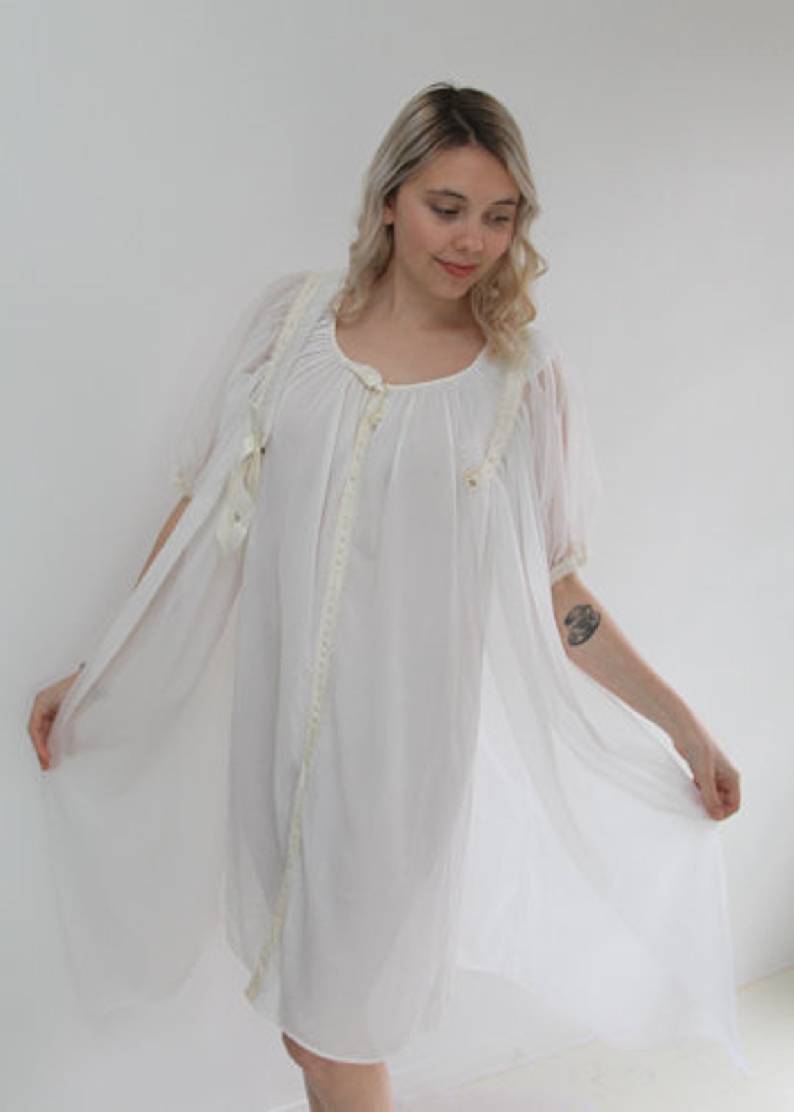 Vintage Nylon Peignoir Set in White - Etsy