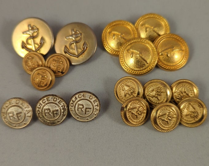 Set of 18 Military Metal Buttons - Etsy
