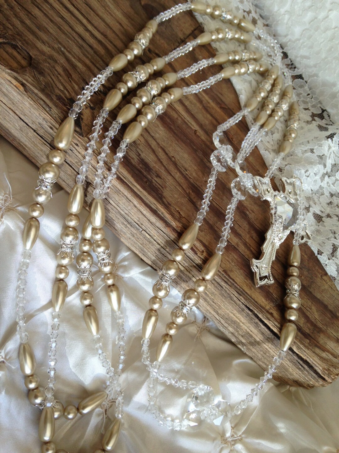 Beige Pearls Wedding Lasso With Silver Accents/ Lasso En Perlas Beige ...