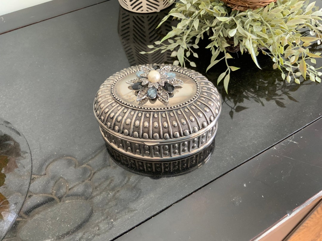 Vintage Silver Metal Repousse Jewelry Box - Etsy