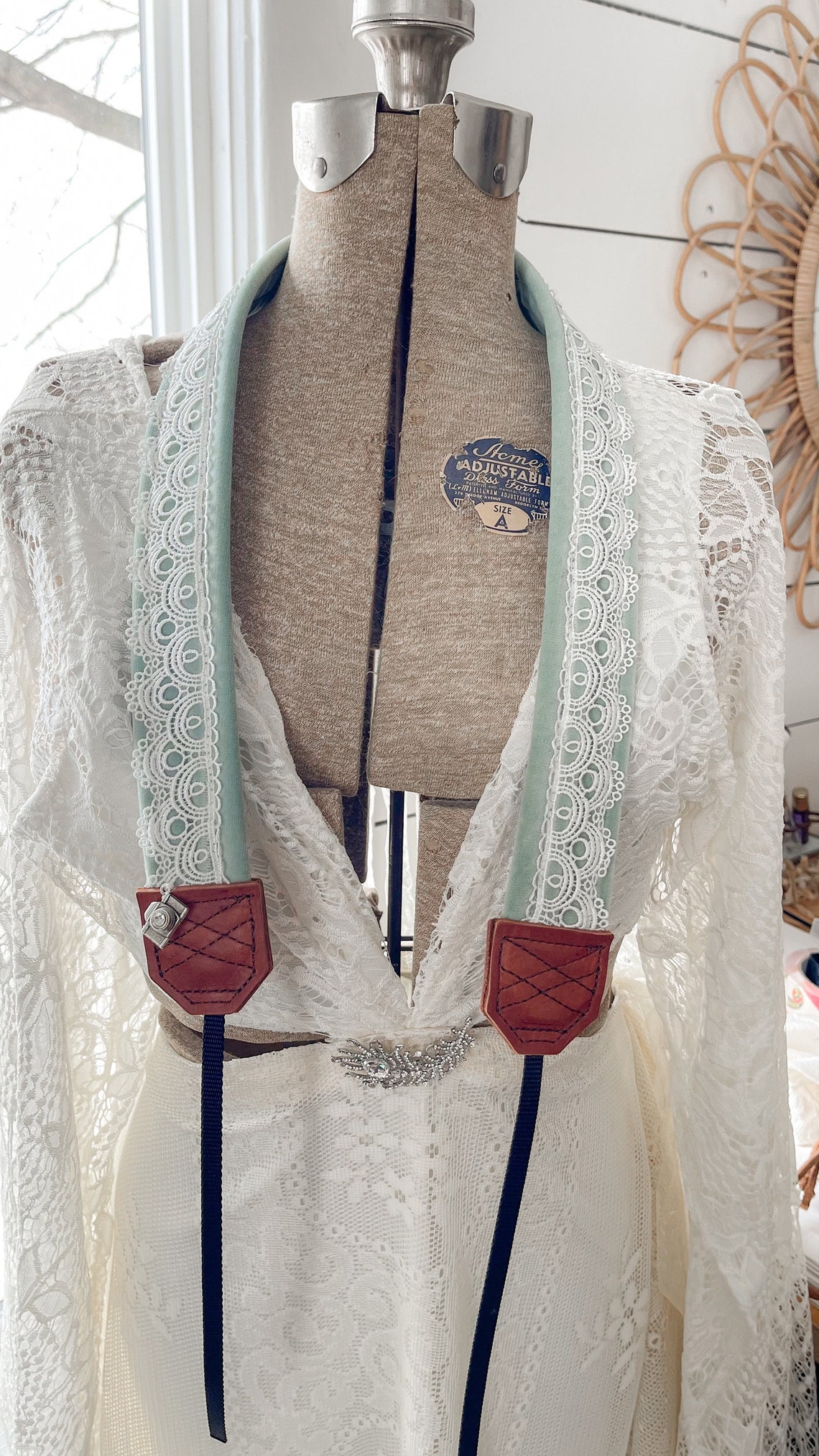 Camera Strap: Velvet Lace - Etsy