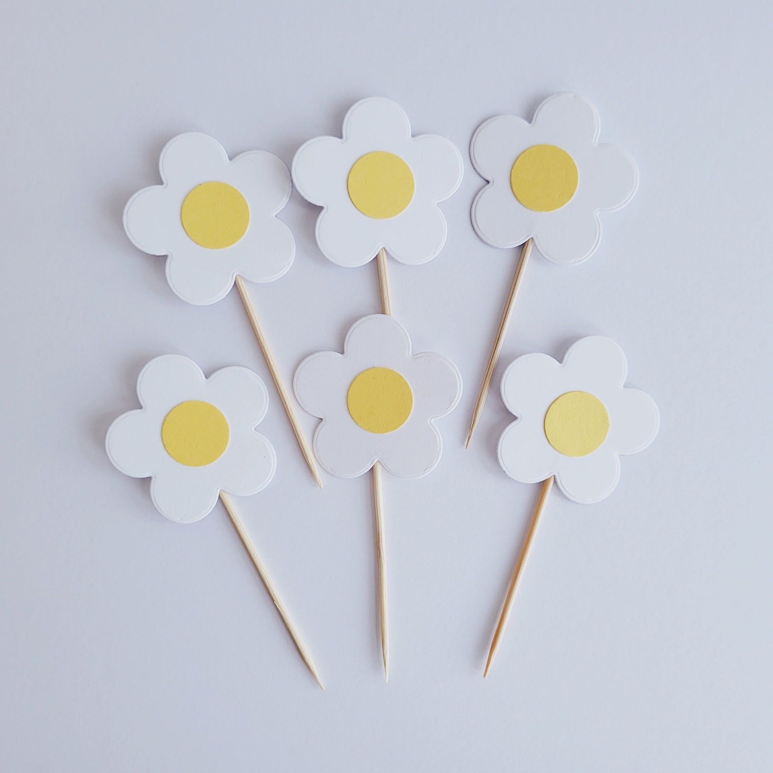 Daisy Cake Topper, Daisy Cake Bunting, Daisy Theme Cake Topper, Flower ...