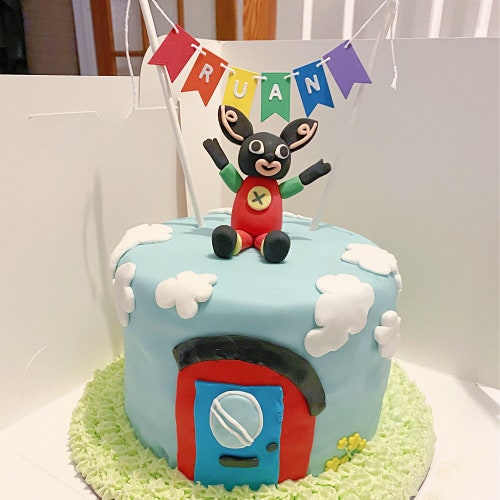 Edible Rainbow Cake Topper Decoration With Personalised Cake - Etsy