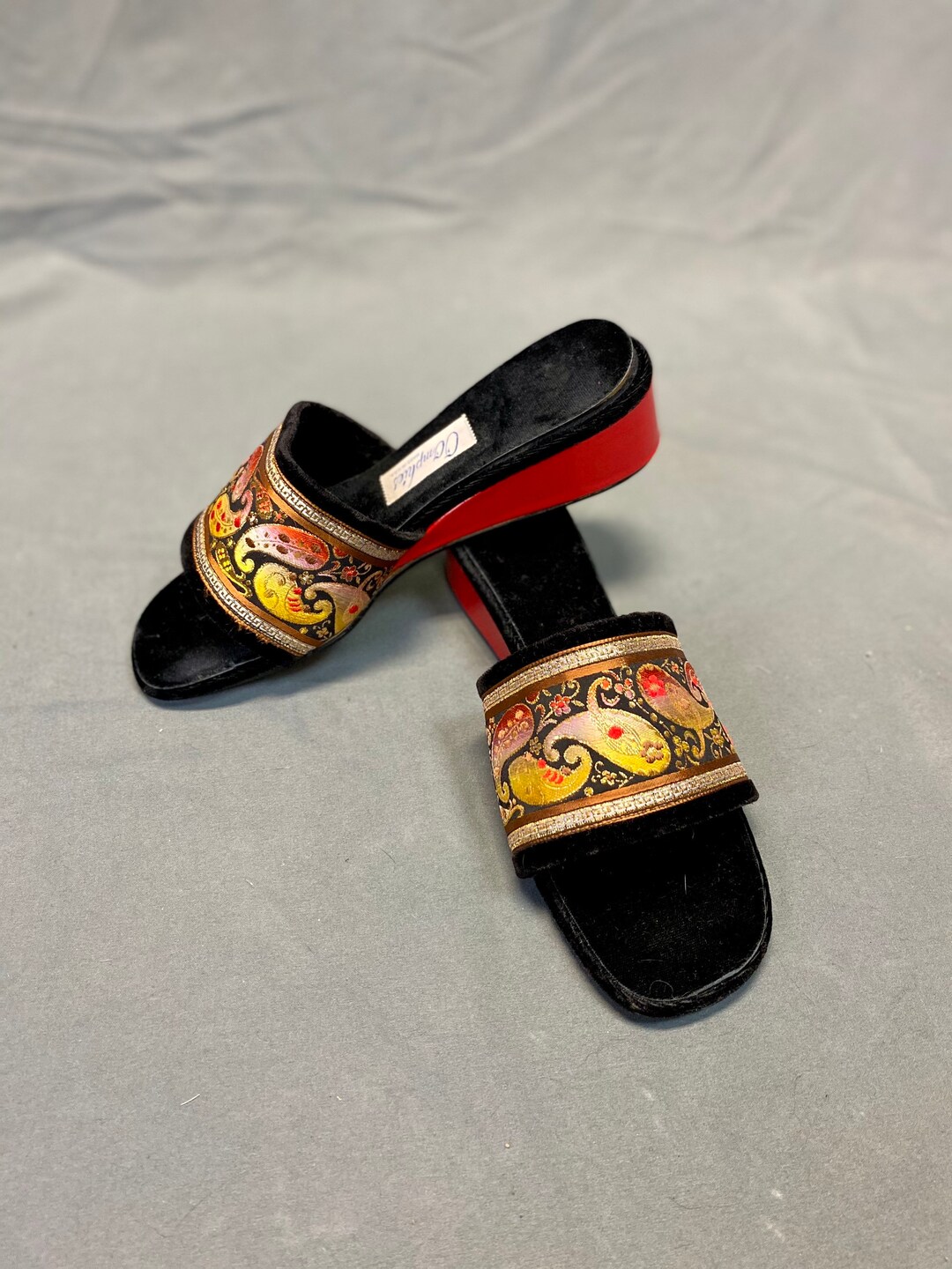Vintage 1960s Deadstock Oomphies Red, Black, and Gold Sandals With ...
