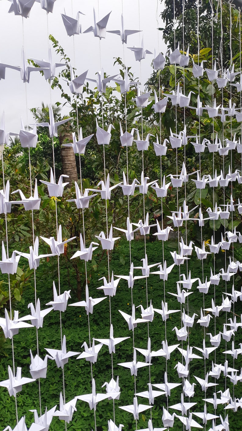 500 Paper Cranes Garland in White Color, 20 Strands of 25, 4" X 4 ...