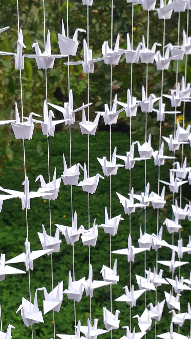 500 Paper Cranes Garland in White Color, 20 Strands of 25, 4" X 4 ...