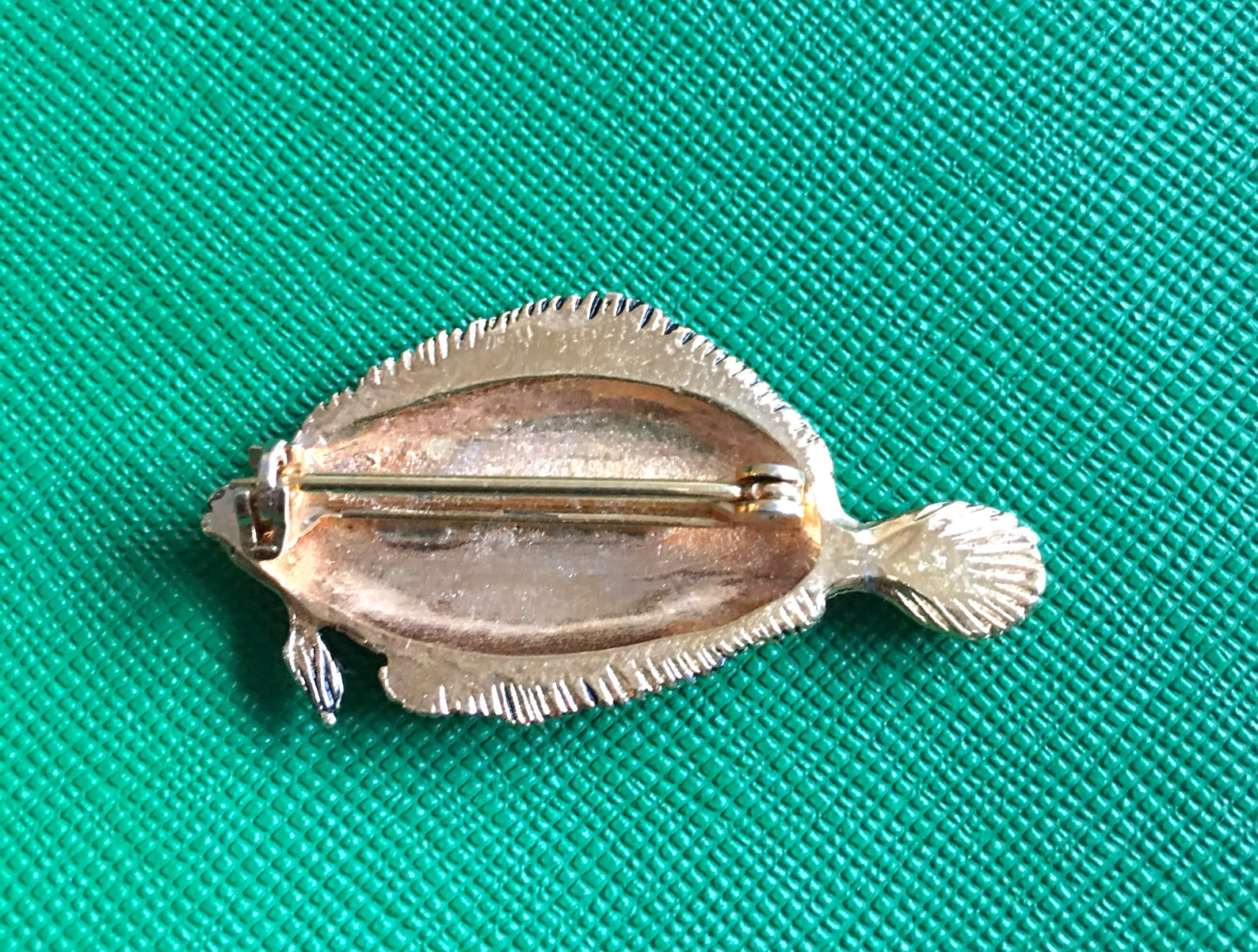 Vintage Goldtone Flounder Pin Brooch/flat Fish With Detail/fun Unique ...