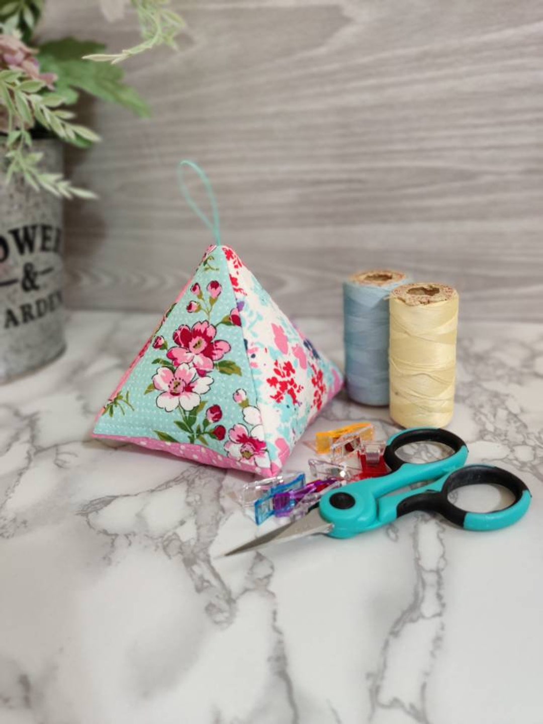 Pyramid Pincushion, Quilted, Triangle Pin Cushion, Patchwork, Bowl ...