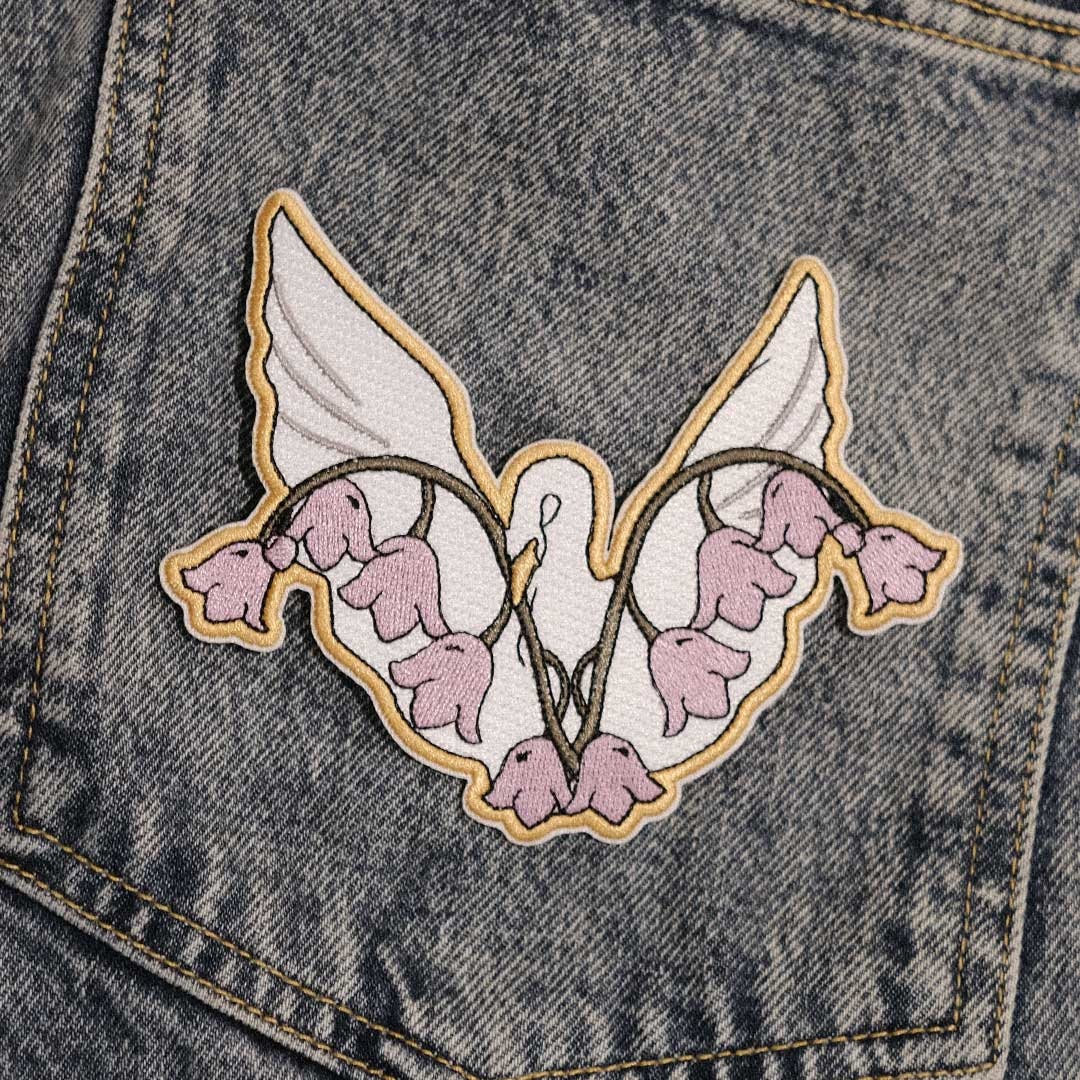 Embroidered Patch White Swan and the Bluebell Flowers - Iron On - Etsy