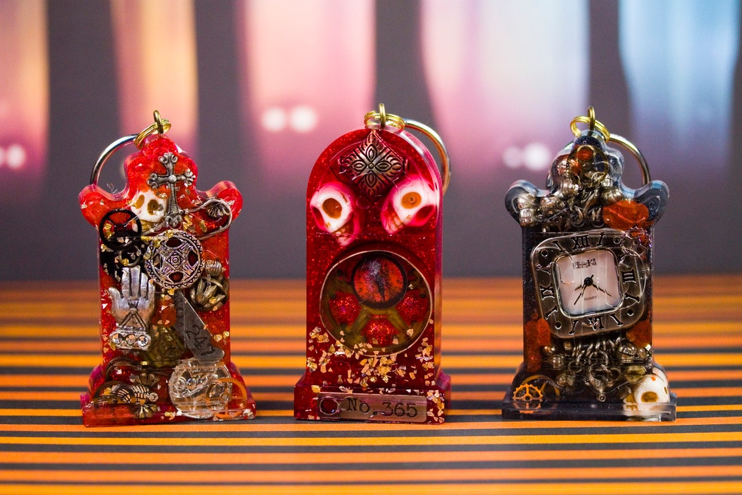 Steampunk Epoxy Resin Tombstone Keychains - Gift Ideas - Durable ...