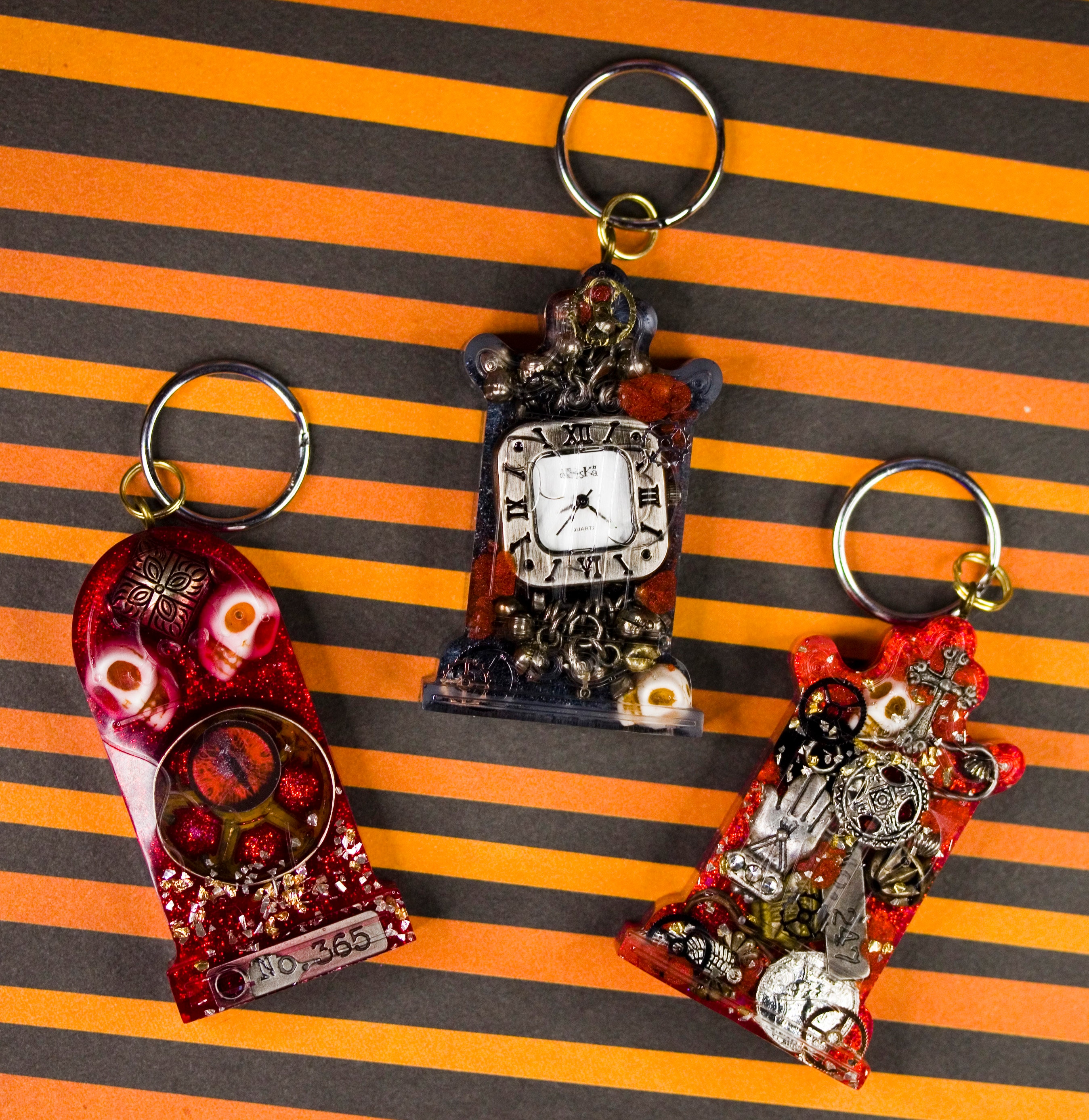 Steampunk Epoxy Resin Tombstone Keychains - Gift Ideas - Durable ...
