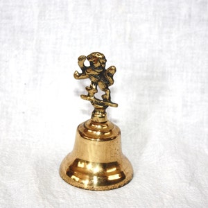 Vintage Brass English Bell With Englands Lion Icon as Handle - Etsy