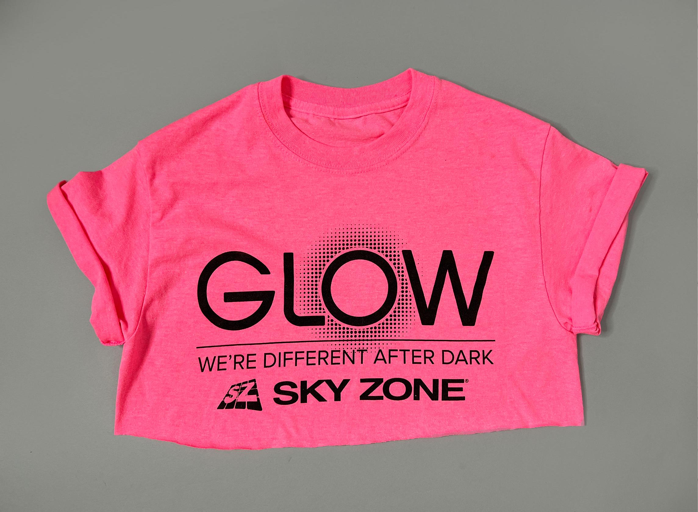90s Neon Pink Crop Top | Small to Medium | Vintage Glow Graphic Cropped ...