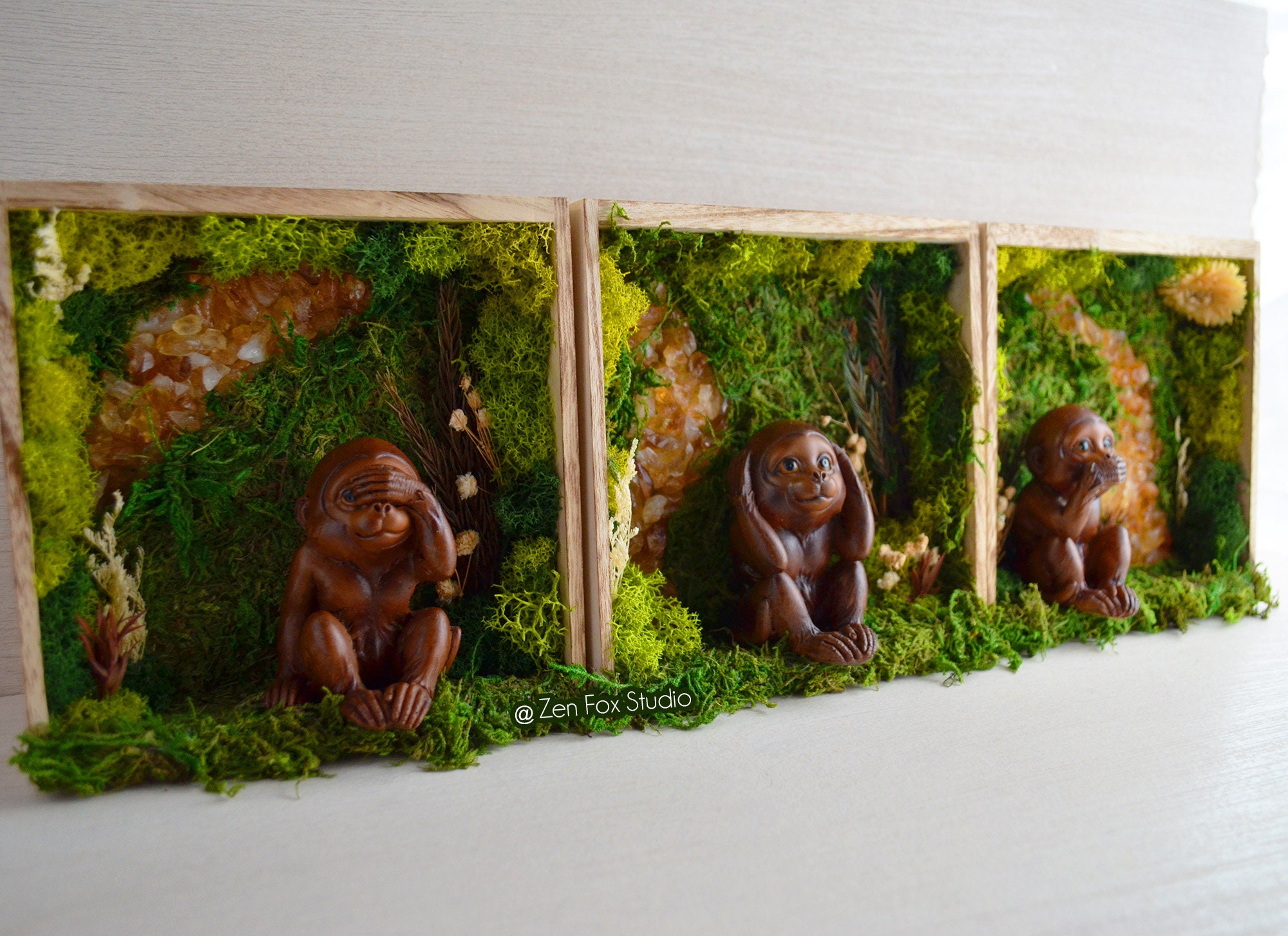 Three Wise Monkeys Wall Art // Moss Sculpture Citrine Quartz - Etsy