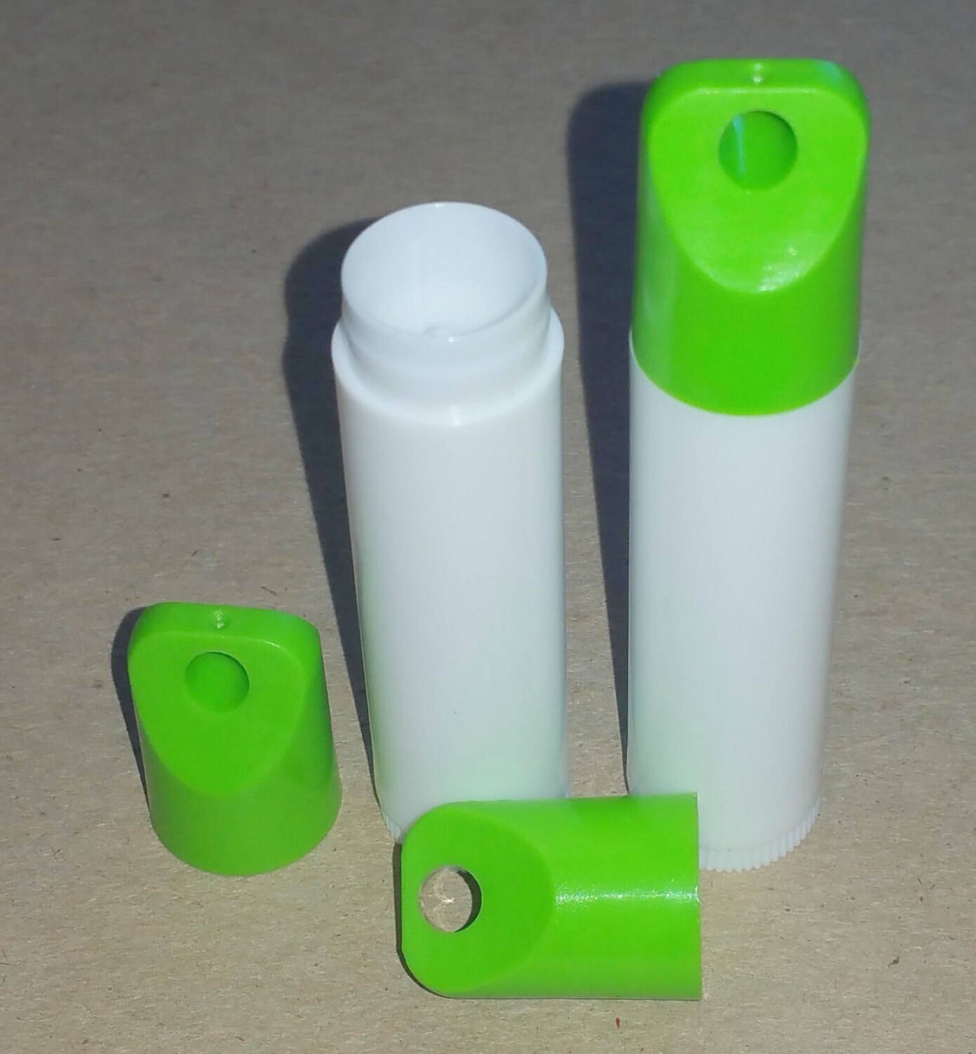 50 New Empty White LIP BALM Chapstick Tubes Containers WITH Green Apple ...