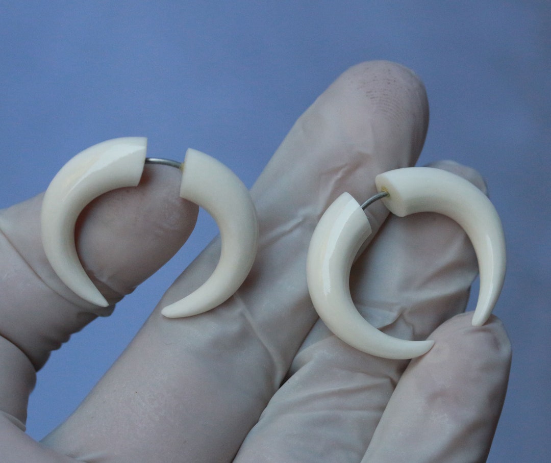 Tribal Pincher , Split Gauges, Fake Gauges. Cow Bone Hand Carved With ...