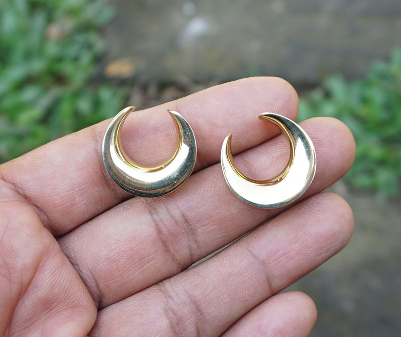 19 Mm /3/4 Ear Saddle or Ear Spreader Ear Gauges. Price - Etsy