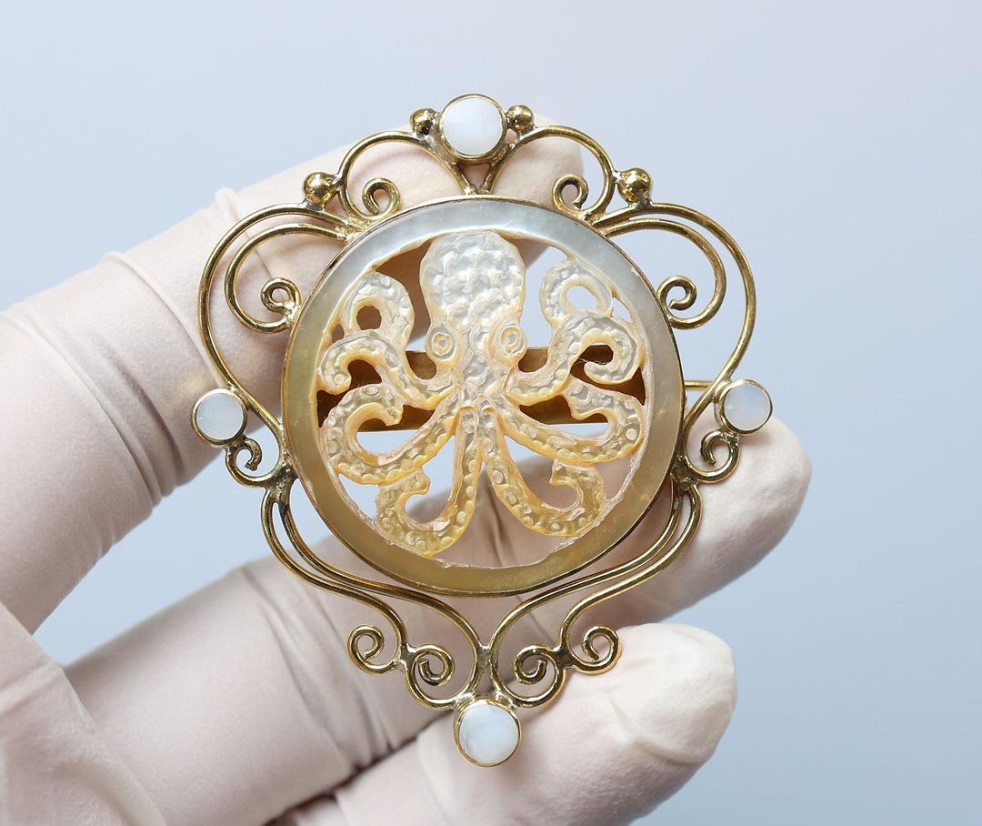 Octopus Broch: Hand Made MOP Shells and Brass Setting. - Etsy