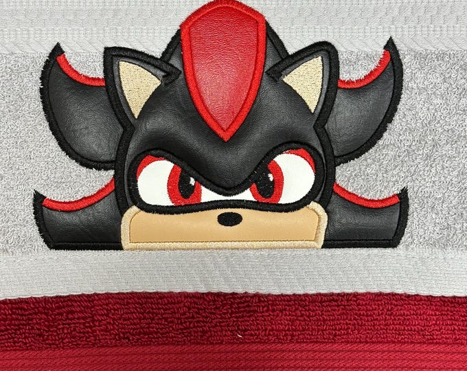 4" Jumbo Shadow Enamel Pin - Sonic X Shadow Spinning Stand - Sonic Expo ...