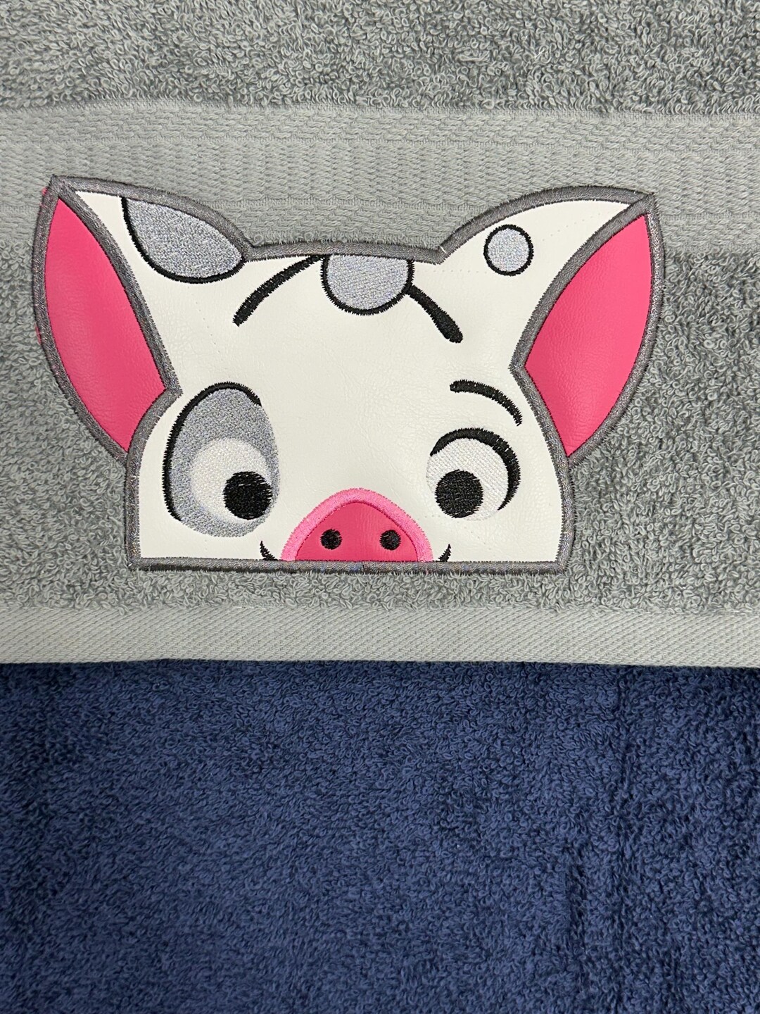 Island Pig Applique Peeker: 5x7 Embroidery Design (digital Download) - Etsy