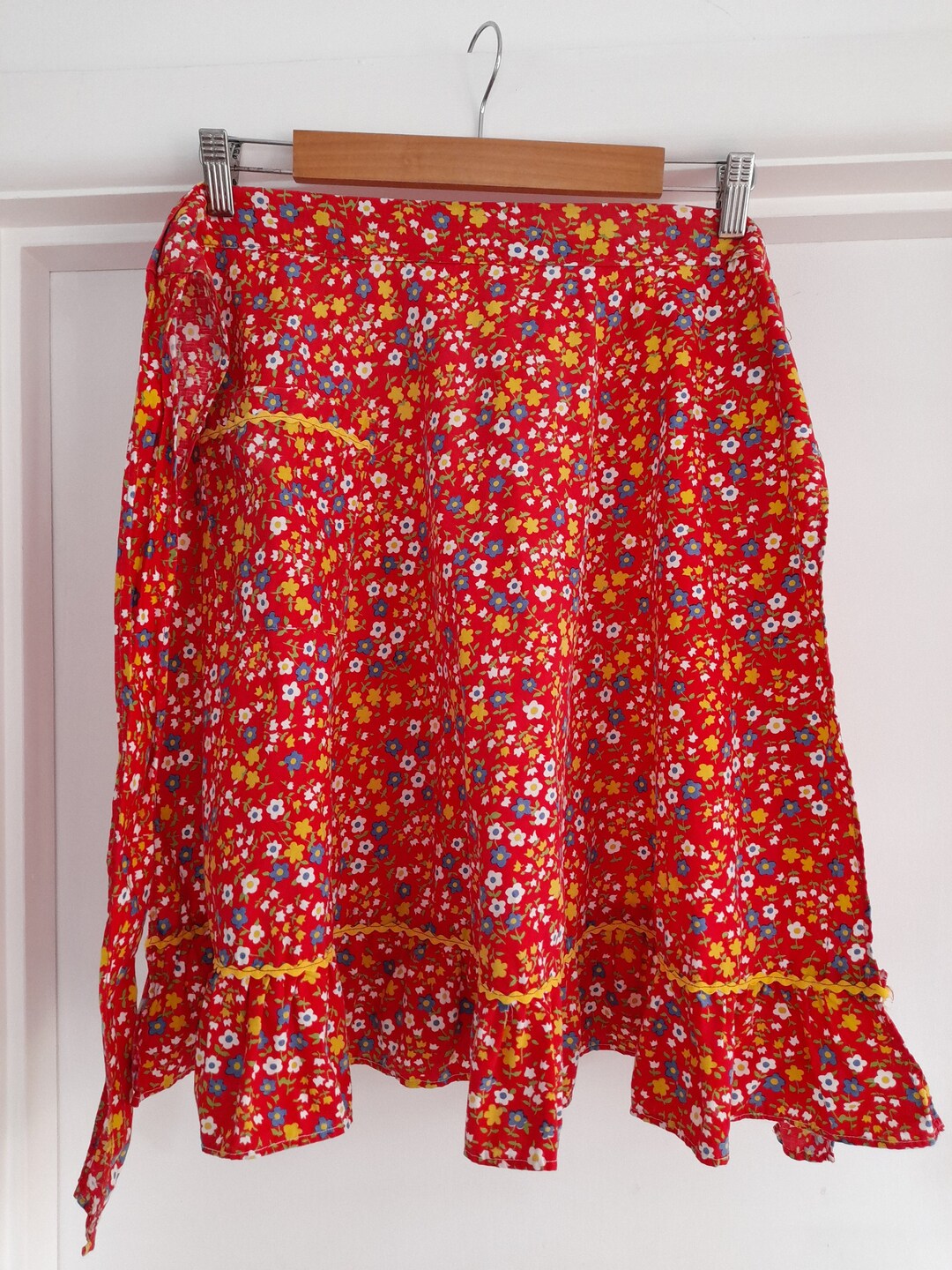 Vintage 1970s Apron Cotton Half Pinny Pocket Blue Red Yellow Floral ...