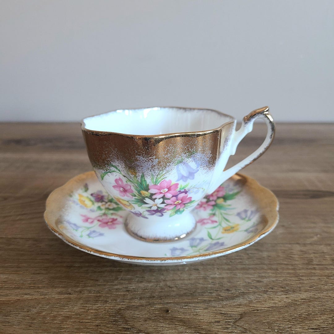 Vintage Queen Anna Bone China England Porcelain Tea Cup With Saucer ...