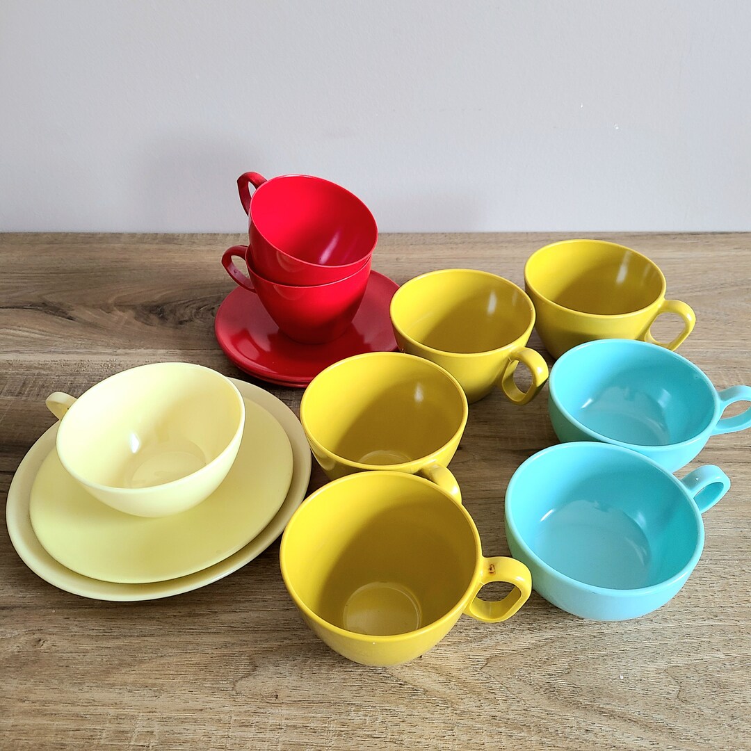 Lot of 13 Pieces Vintage Midcentury 60s-70s Plastic Cups, Saucers ...